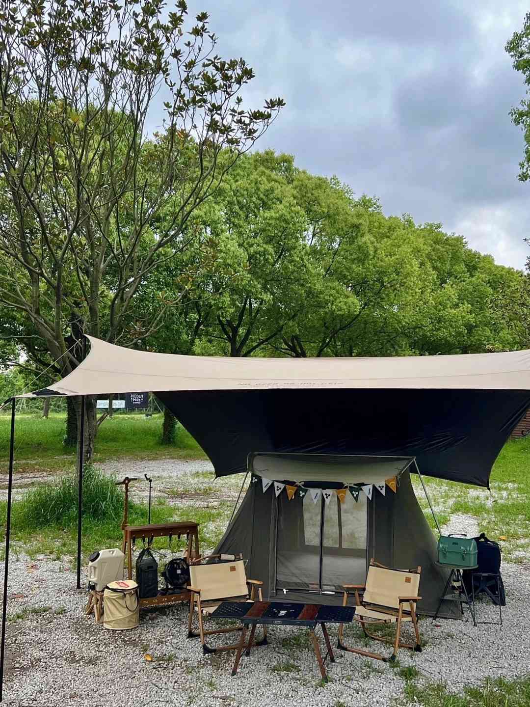 9 Benefits of Putting a Tarp Over a Tent - CampingAttitude.com