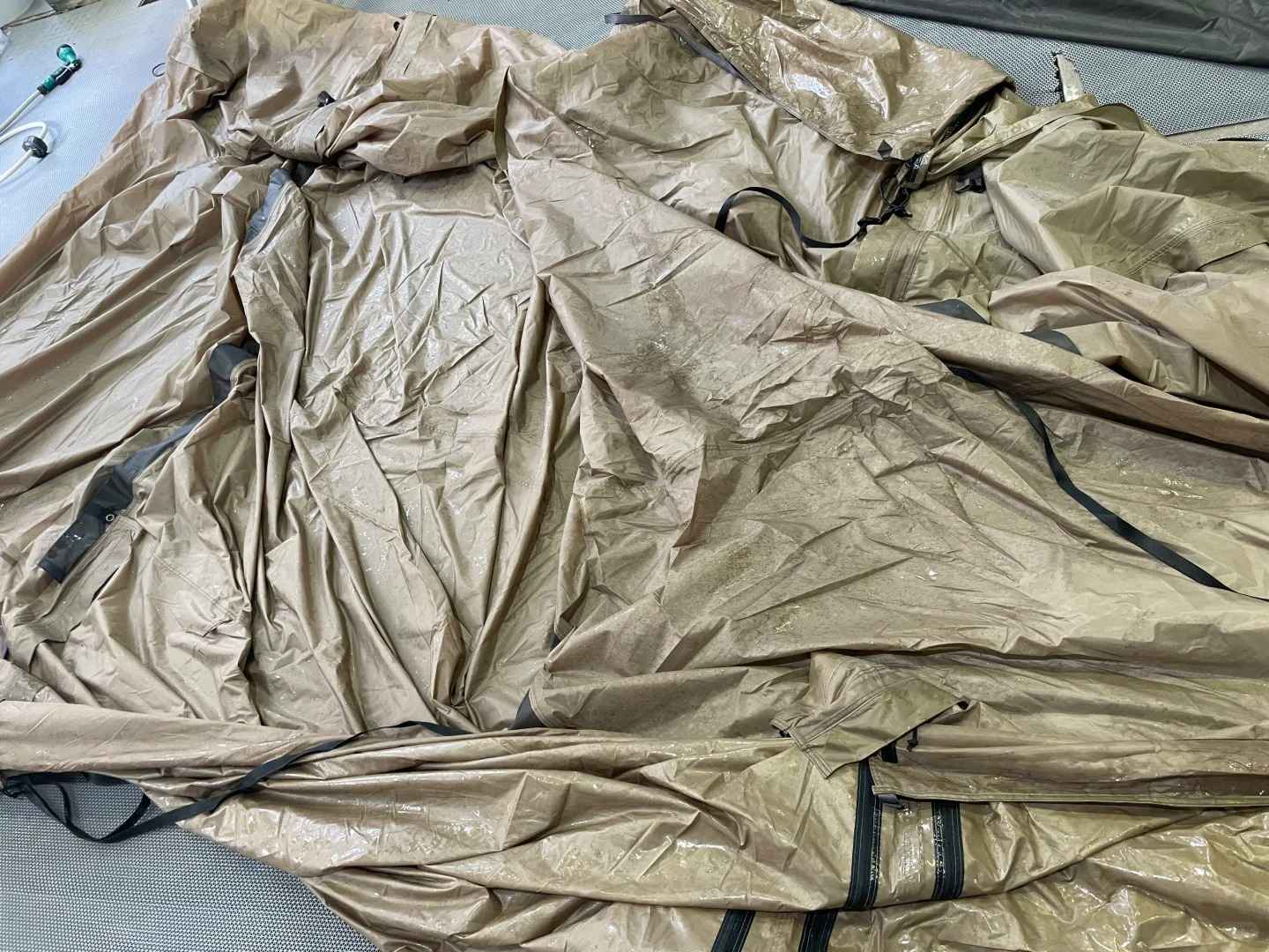 How to Wash Your Tent in the Bathtub？ - CampingAttitude.com