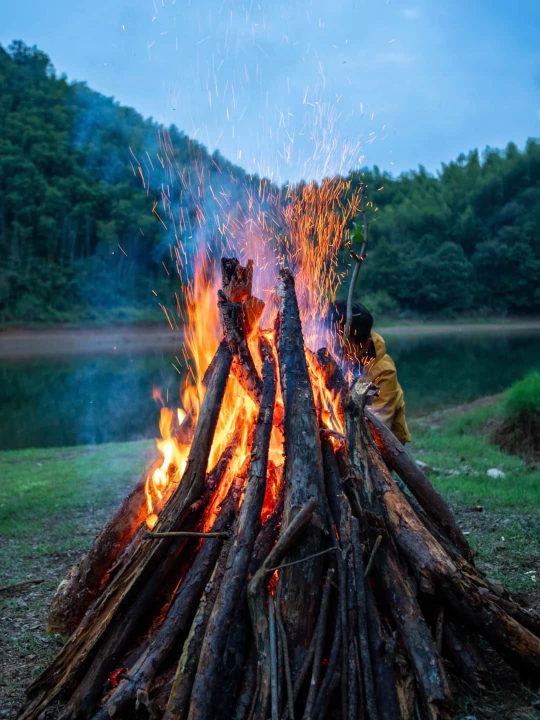 15 Outdoor Survival Skills Every Camper Should Know - CampingAttitude.com